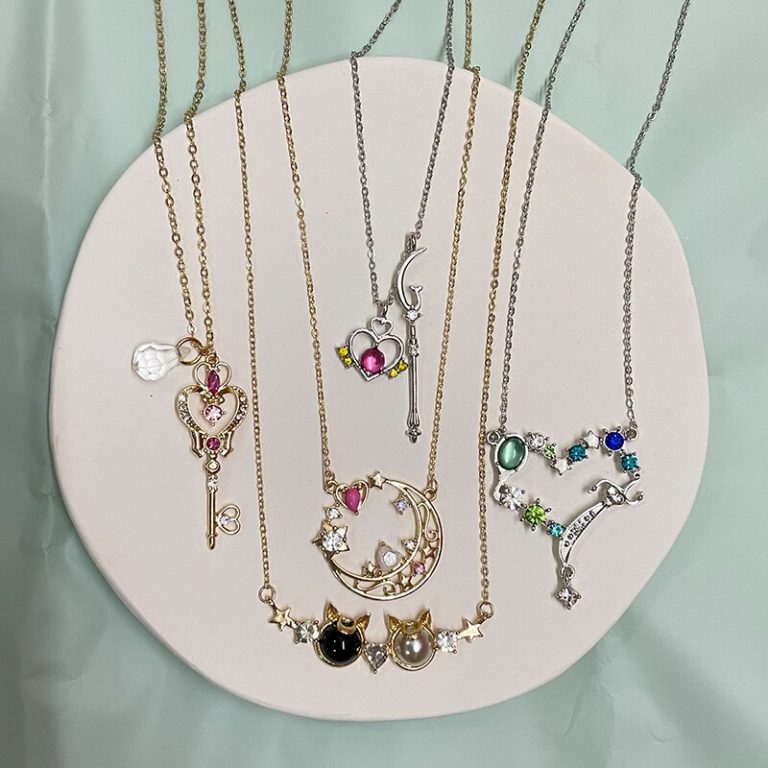 Props Sailor Moon Pendant Necklace - Sailor Moon Merch